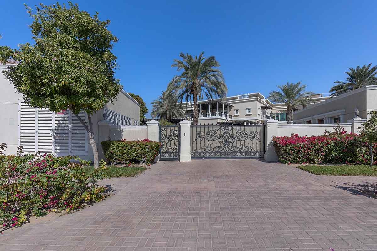 Emirates Hills Mansion Sells for Record $71M in Dubai